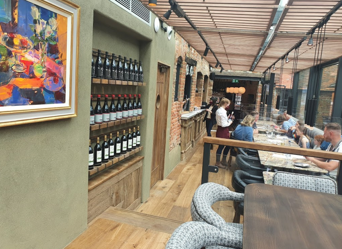 Pluma Restaurant – The Modest Merchant